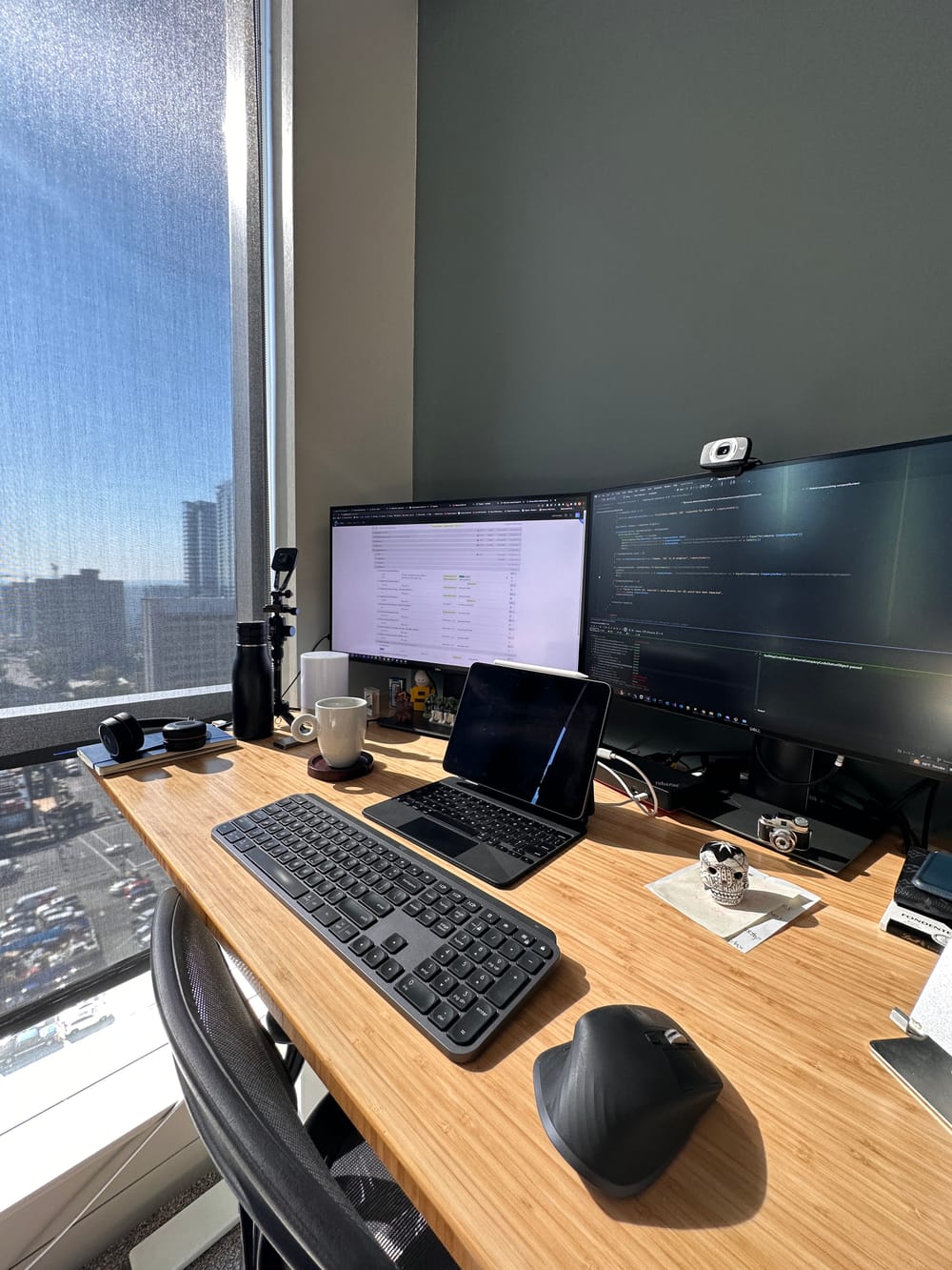 Less Is More: Embracing the Single Monitor Setup